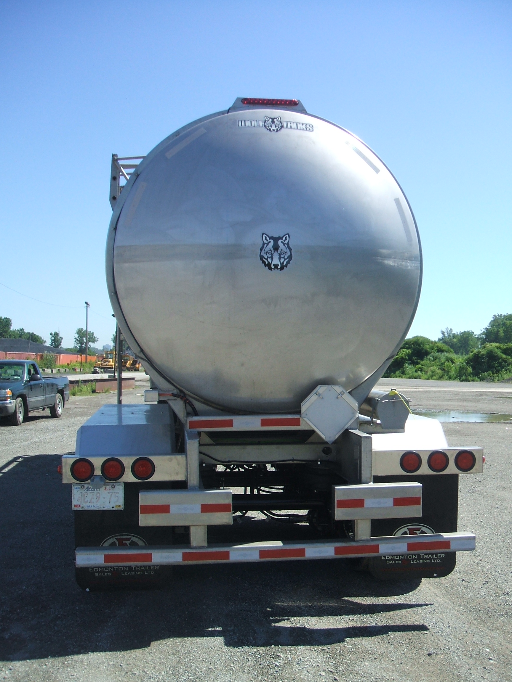 Wolf Tanks - Liquid Tankers