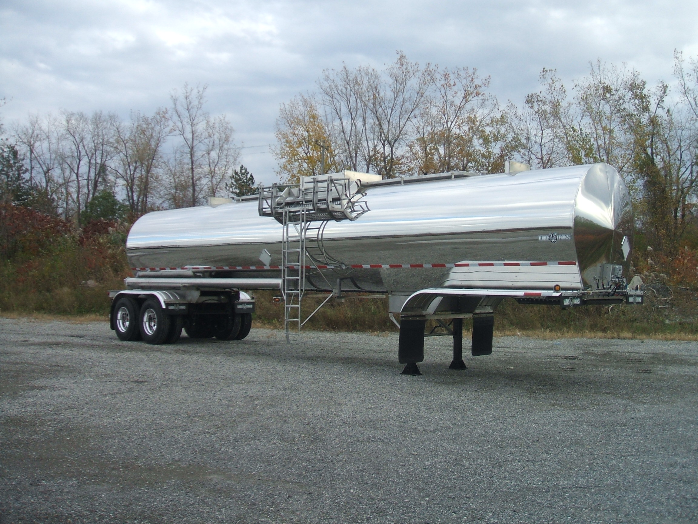 Wolf Tanks - Liquid Tankers