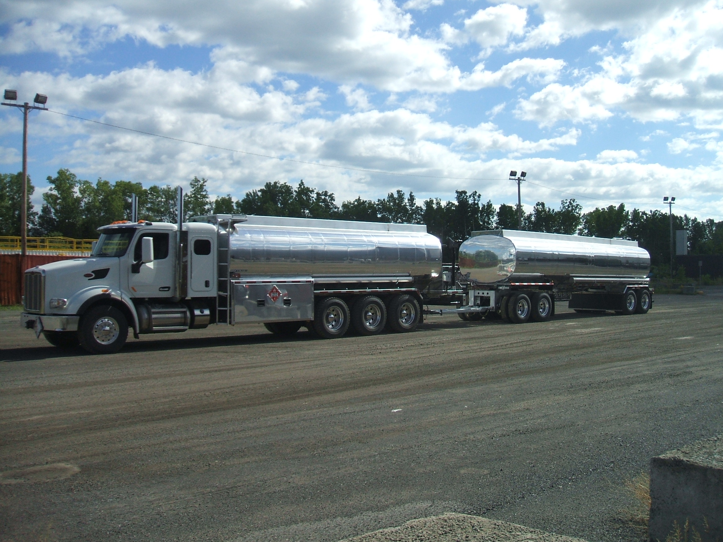 Wolf Tanks - Liquid Tankers